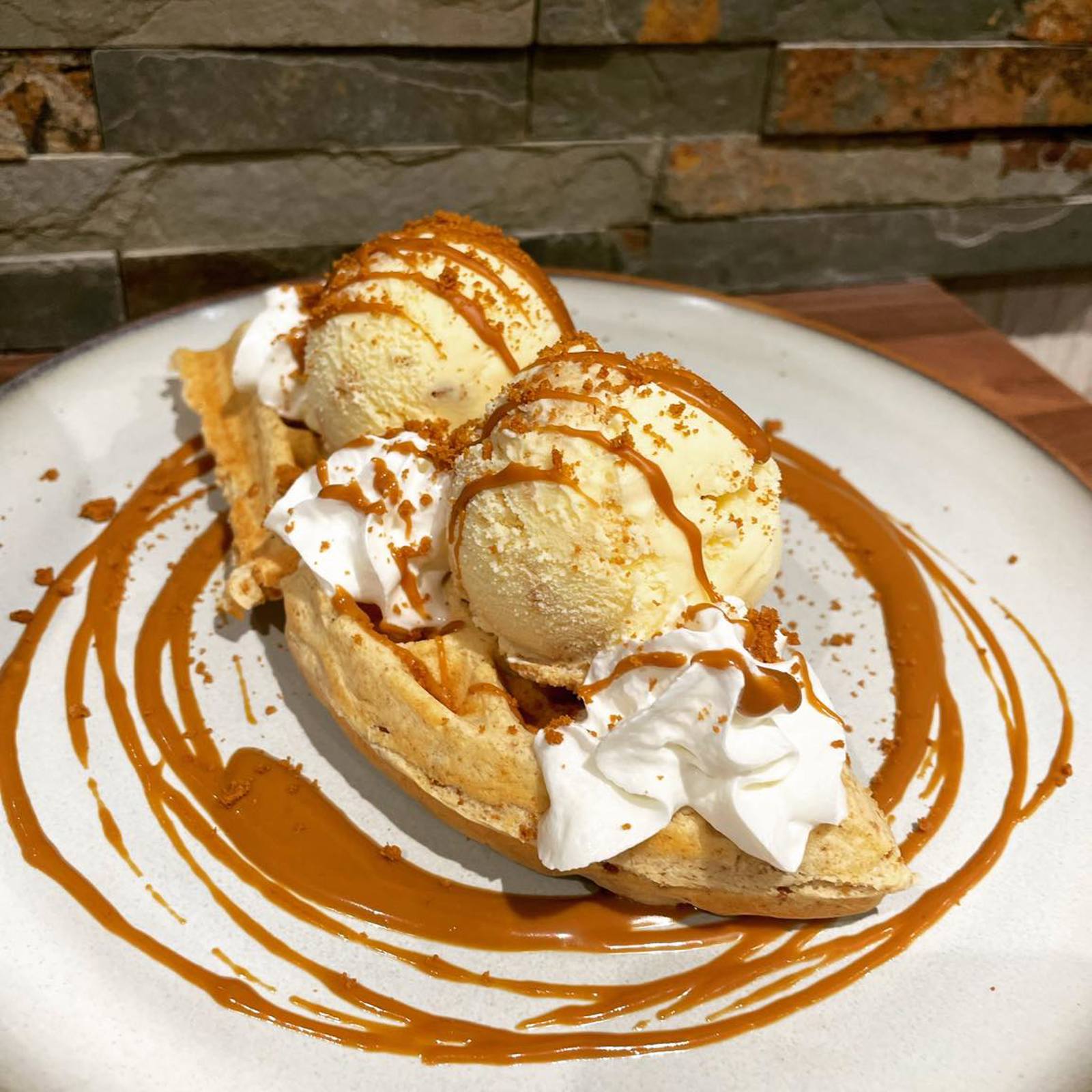 Savour Authentic Welsh Cuisine | Fox & Hounds Bancyfelin
