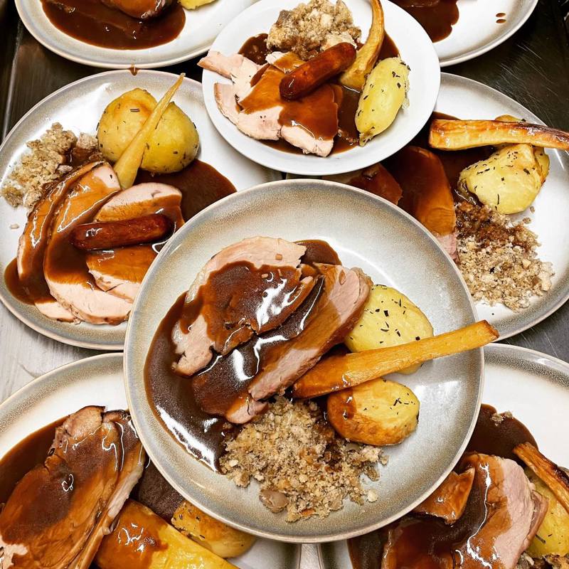 Savour Authentic Welsh Cuisine | Fox & Hounds Bancyfelin